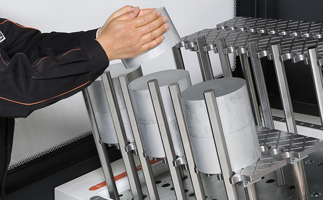 Automation Systems for Turning Centers - Products | Mazak Corporation